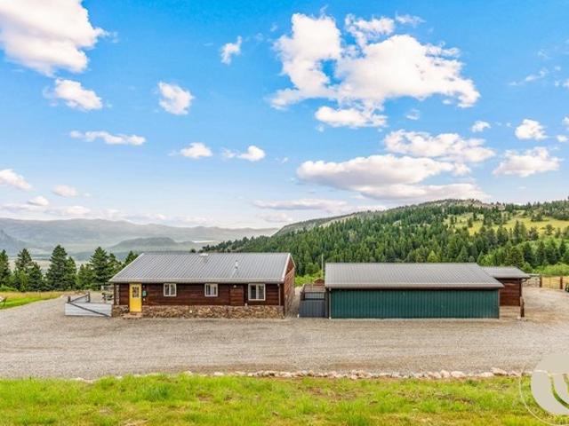 24 Sioux Trl, Nye, MT 59061