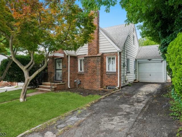 24 Springer St