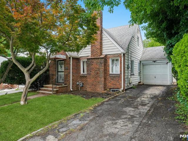 24 Springer Street