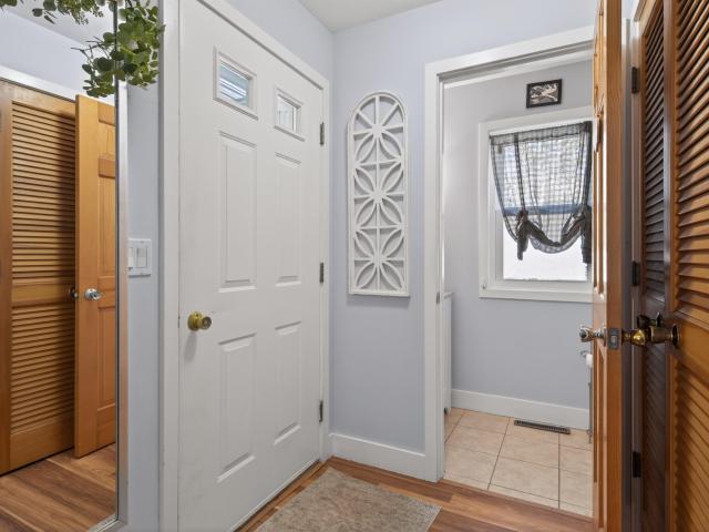 24 Swaan Drive