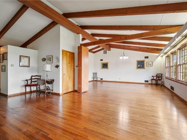 24 Swallow Hill Rd
