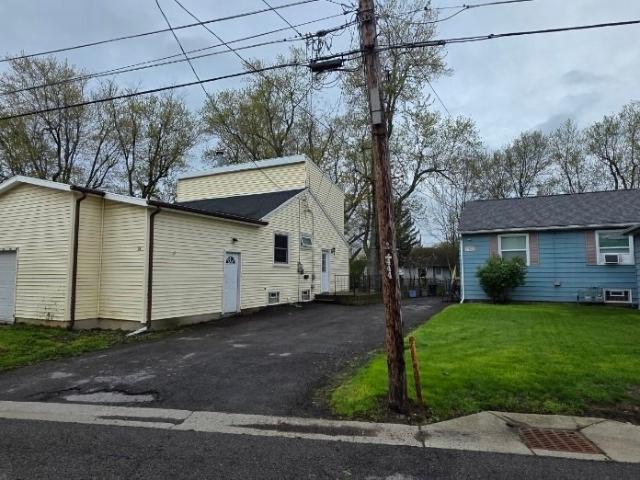 24 Starcrest Drive