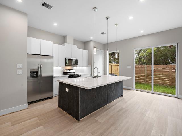 24A Bucan St, Unit F, Houston, TX 77076 | MLS #40779 | Compass