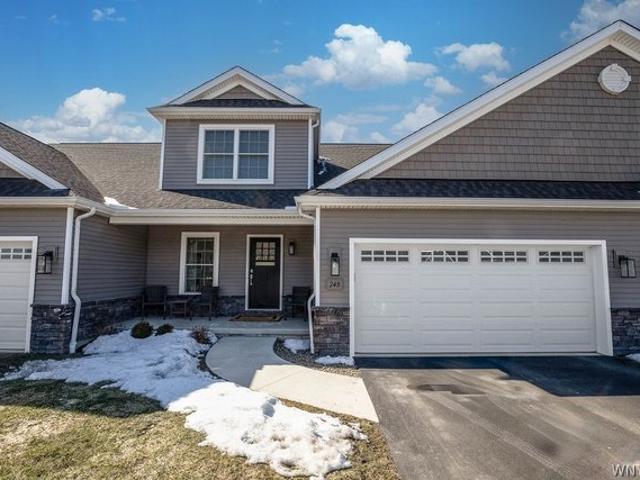 24B Essex Woods Ln Unit B, Buffalo, NY 14228