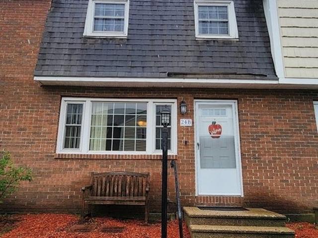 24B Rockingham St Unit 14, Lowell, MA 01852