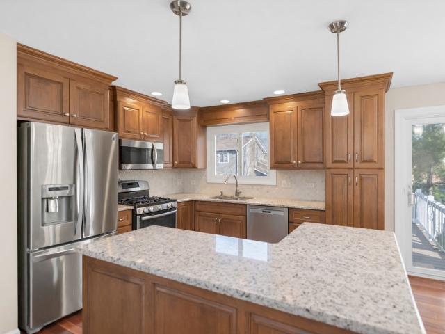 24W474 Surf Court