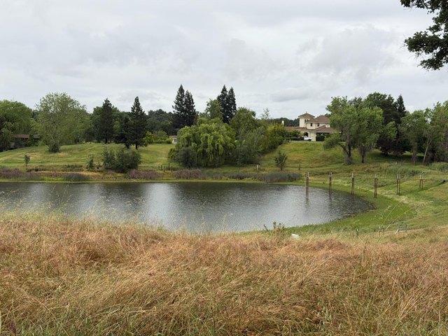 25045 N McIntire Rd, Clements, CA 95227