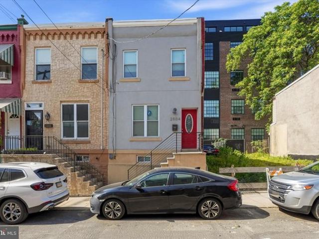 2504 Manton St, Philadelphia, PA 19146