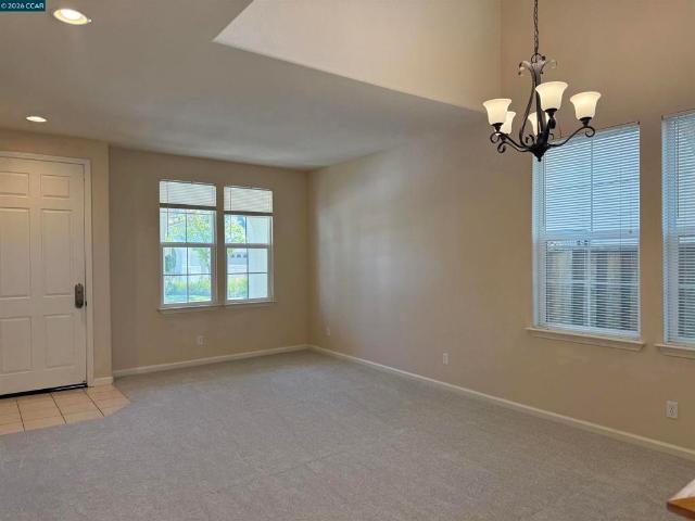 2504 McLaren Ln