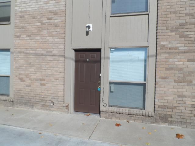 2504 N Hudson $0 Renew Fee