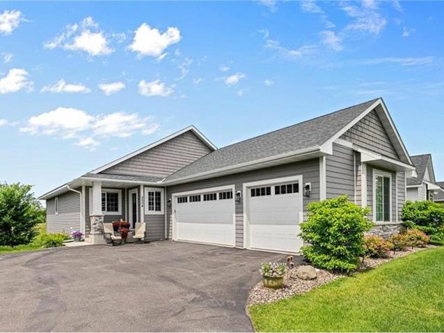 2504 Neal Ct N, Stillwater, MN 55082