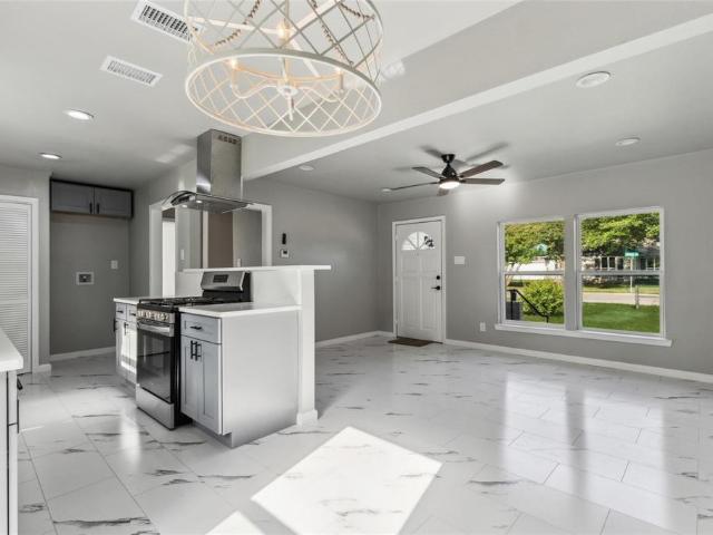 2504 Avon Drive