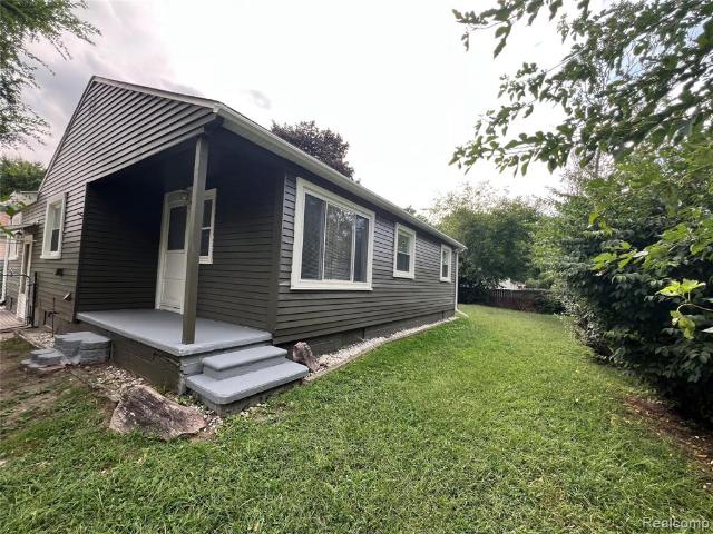 2504 bannister street