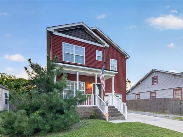 2504 Des Moines AVE