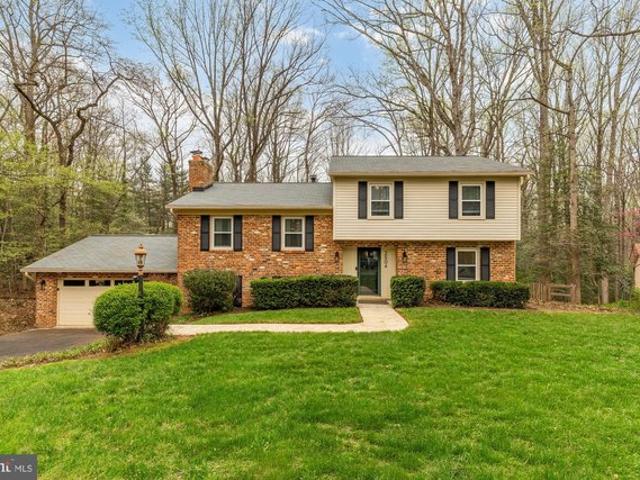 2504 Fauquier Ln, Reston, VA 20191