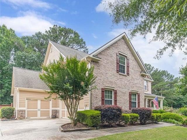 2504 Lois Ct, Loganville, GA 30052