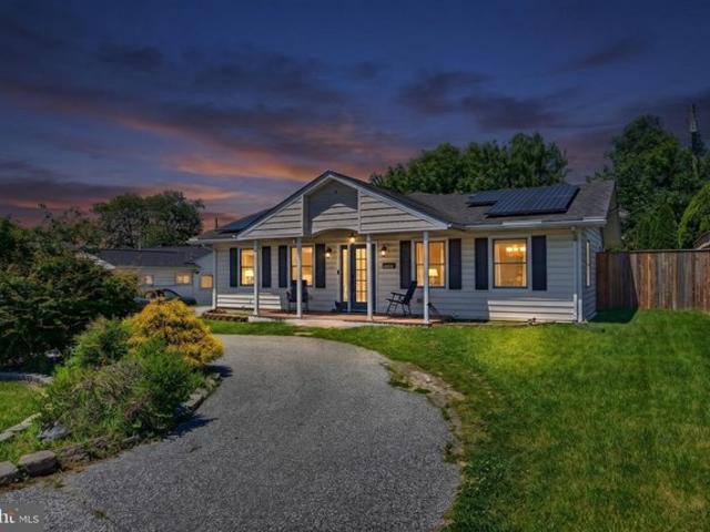2504 Putty Hill Ave, Parkville, MD 21234