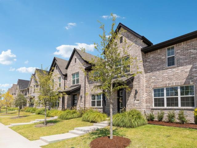 2504 Red Tailed Hawk Lane