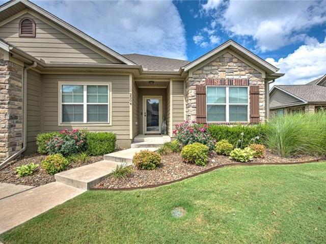 2504 SW Moorland St, Bentonville, AR 72713