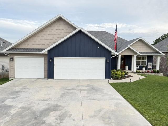 2504 W Camino Alto St, Springfield, MO 65810