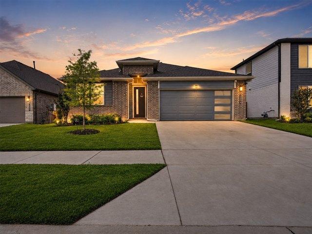 2504 Wren Ln, Denton, TX 76205