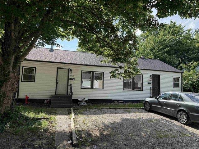 2504 2 Negley Pl, Evansville, IN 47711