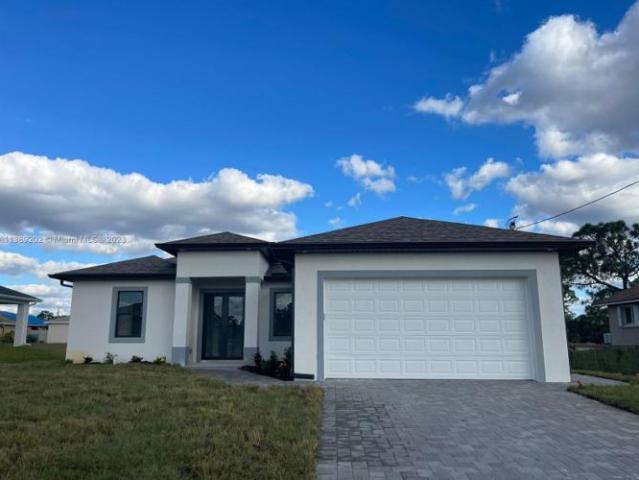 2504 59th St W, Lehigh Acres, FL 33971
