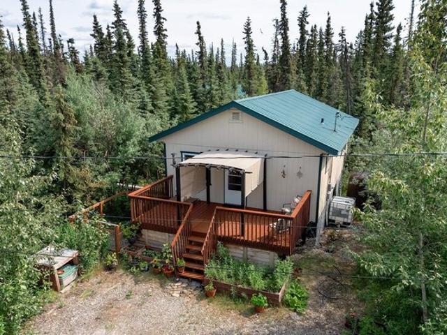 2505 Maria St, Fairbanks, AK 99709