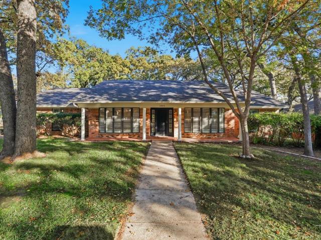2505 Oak Manor Ct, Arlington, TX 76012 | MLS #21120 | Compass
