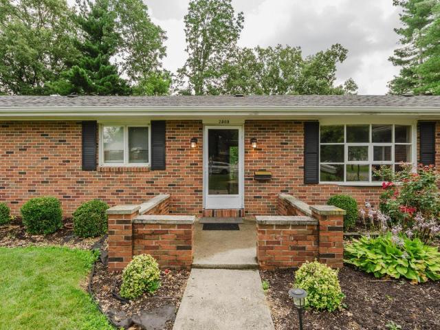 2505 Oakmont Drive