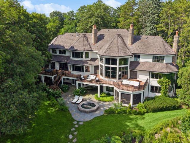2505 Cedar Point Drive