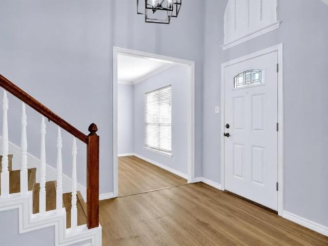 2505 Classic Court W