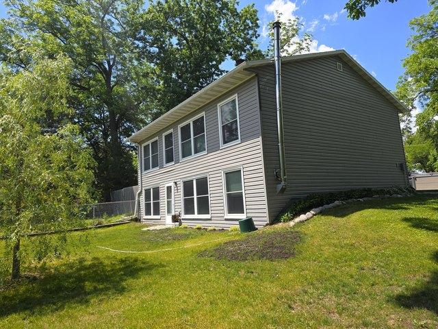 2505 E Lakeshore Dr, Twin Lakes, WI 53181