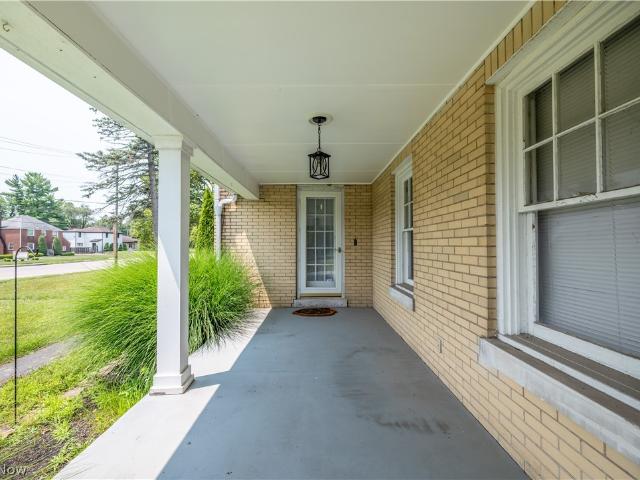 2505 E Market Street