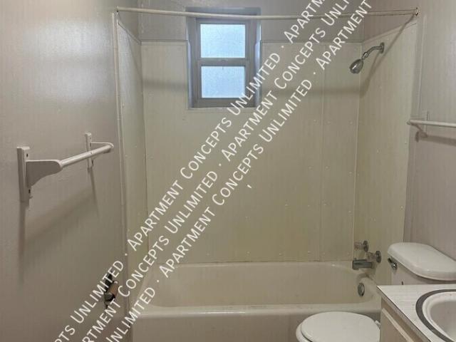 2505 Eaton Street, 1 full bath