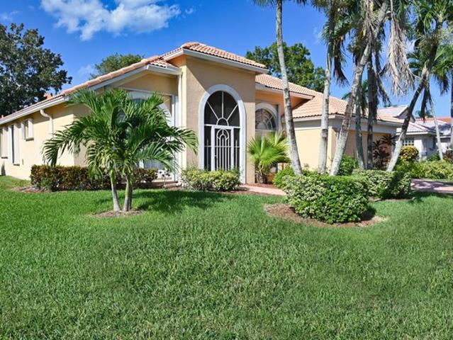 2505 Egret Lake Dr, Greenacres, FL 33413