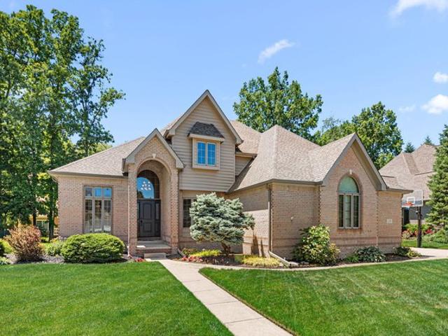 2505 Inverness Dr, Valparaiso, IN 46383