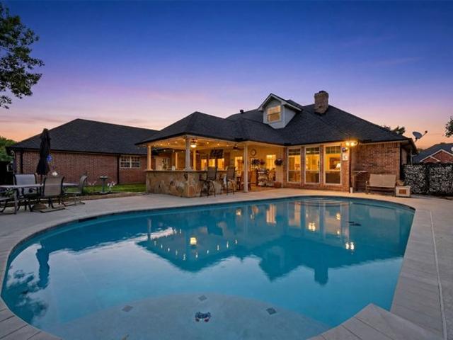 2505 Inverrary Dr, Ennis, TX 75119
