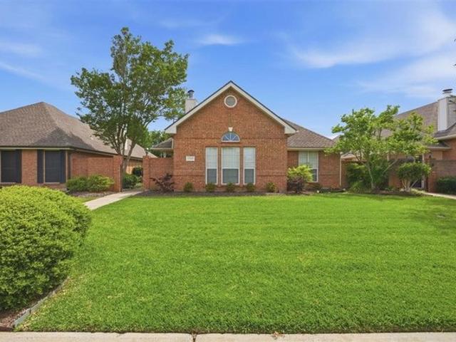 2505 Peace Dr, Lake Charles, LA 70605