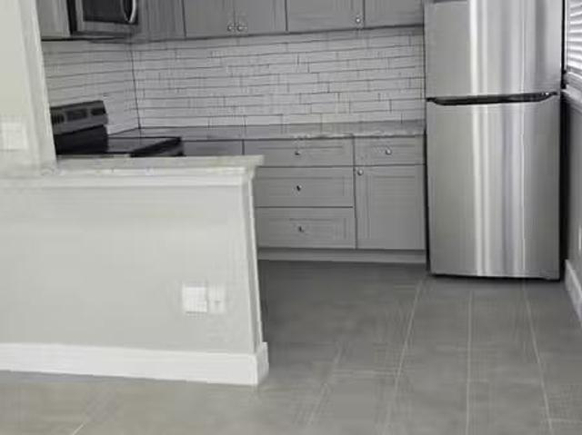 2505 Royal Palm Ave 19 36 Introducing Our Beautiful 2