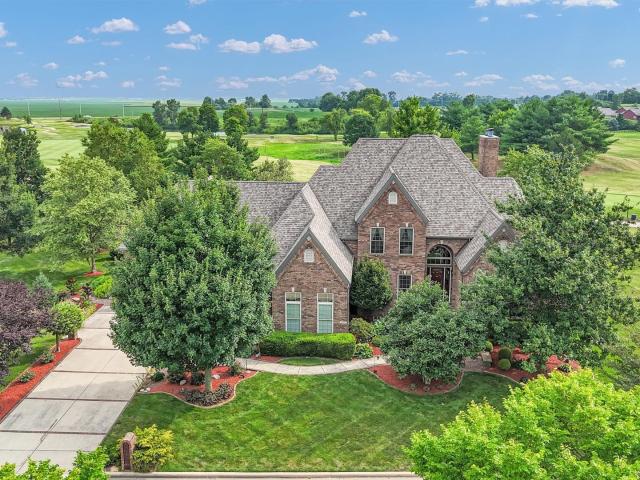 2505 S Stone Creek Blvd, Urbana, IL 61802 | MLS #12507 | Compass