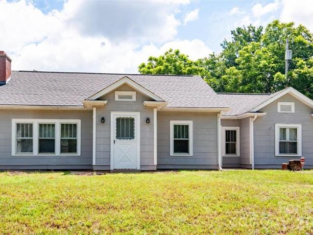 2505 Shelton Ave, Statesville, NC 28677