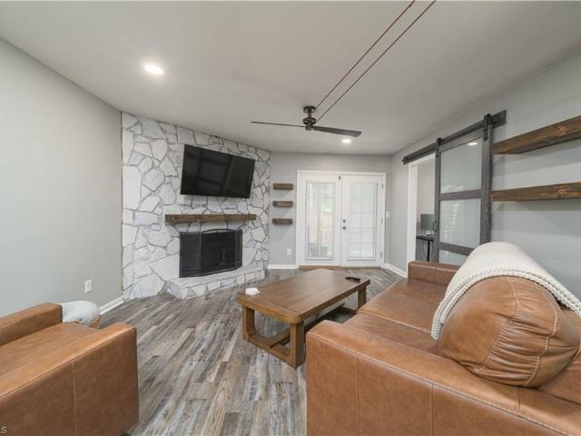 2505 Tantelon Place