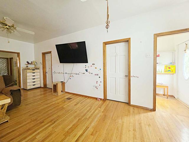 2505 W 45th Street