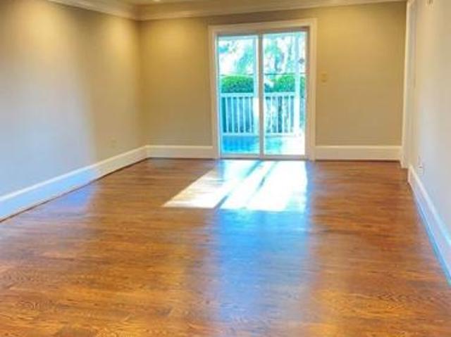 2505 W Broad St #811, Athens, GA 30606