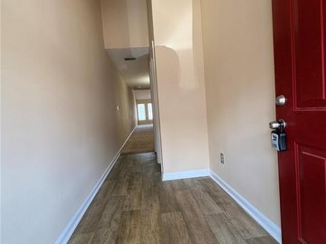 2505 W Broad St Apt 422, Athens, GA 30606