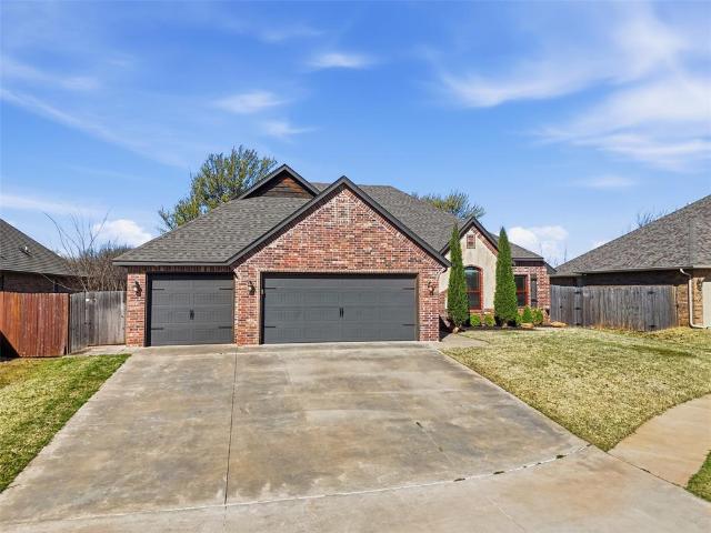 2505 Wayne Cutt Avenue