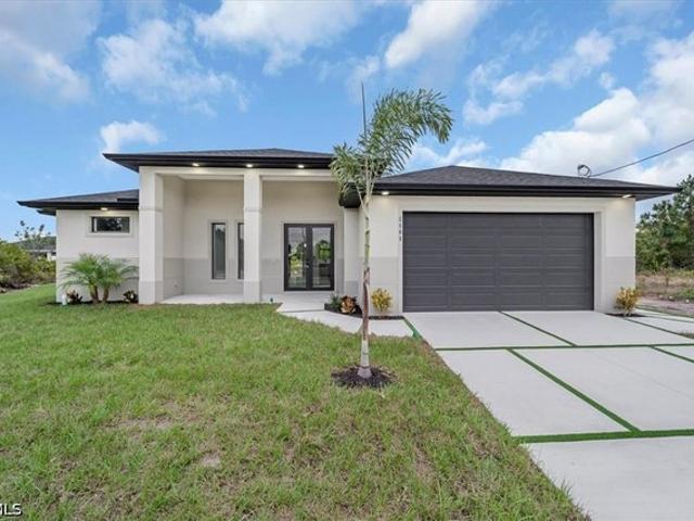 2505 11th St SW, Lehigh Acres, FL 33976
