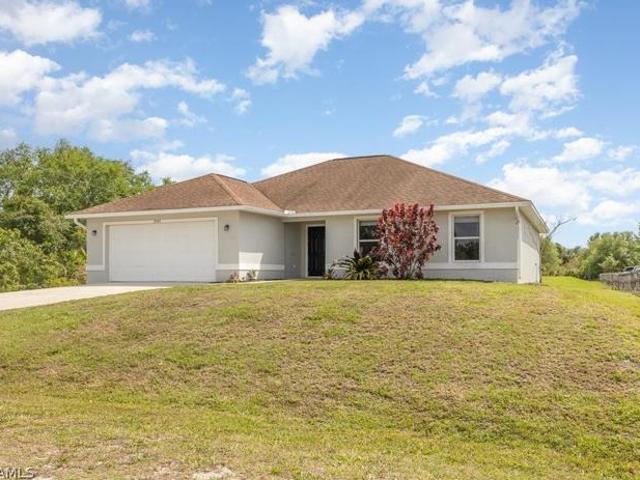 2505 68th St W, Lehigh Acres, FL 33971