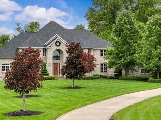 25067 Castlebar Ct, Columbia Station, OH 44028